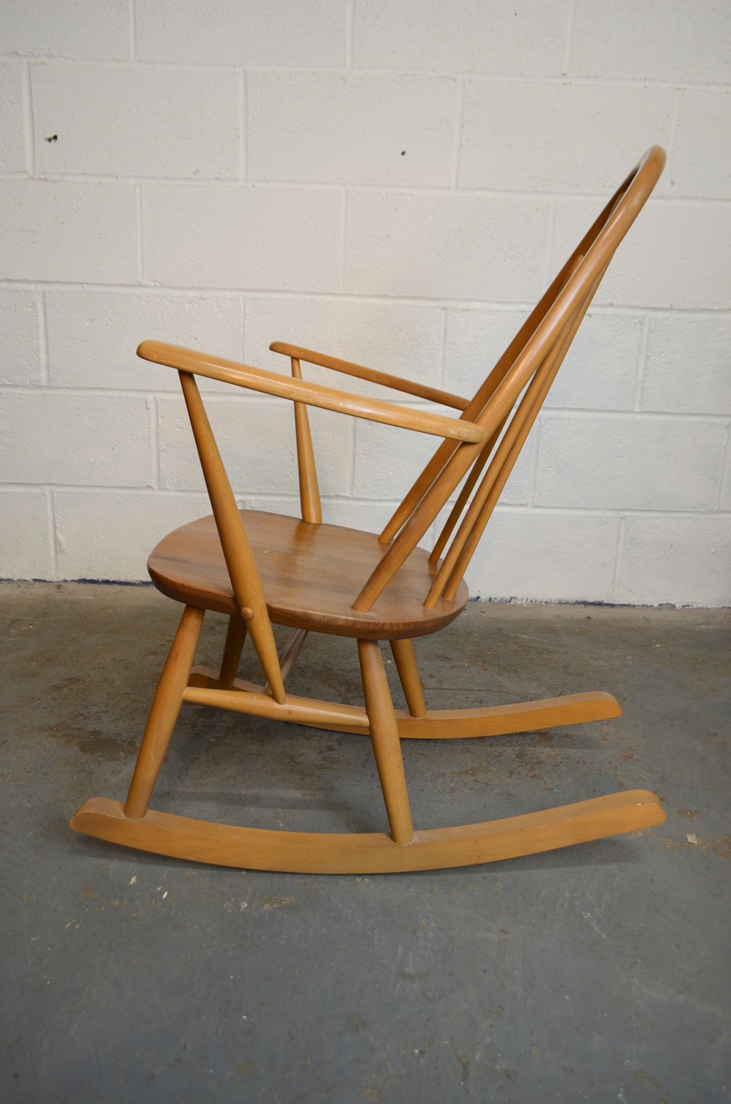 Vintage Ercol Rocking Chair 428 – Alt Interiors