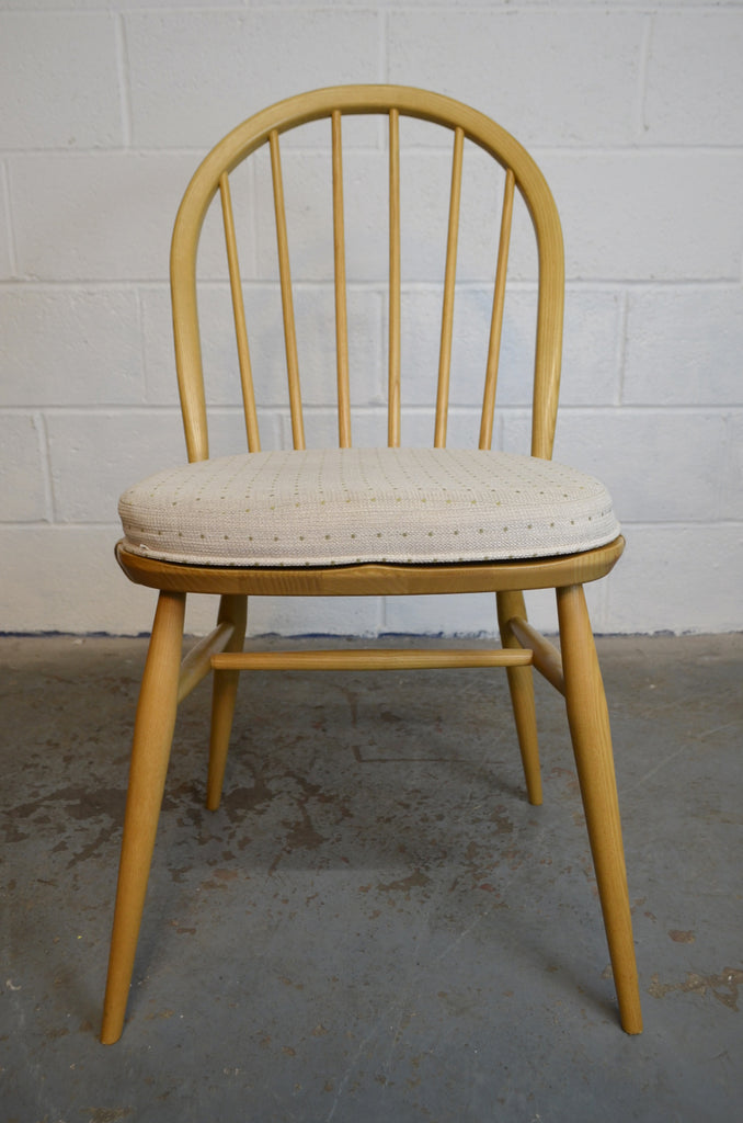 Ercol Windsor Dining Chairs (Pair) – Alt Interiors